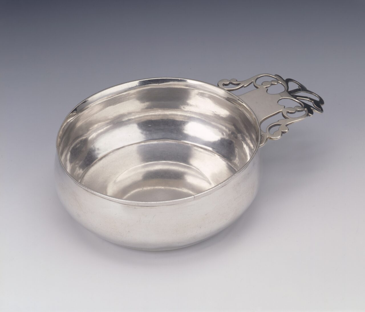 Porringer, ca.1750 - Newport Restoration Foundation