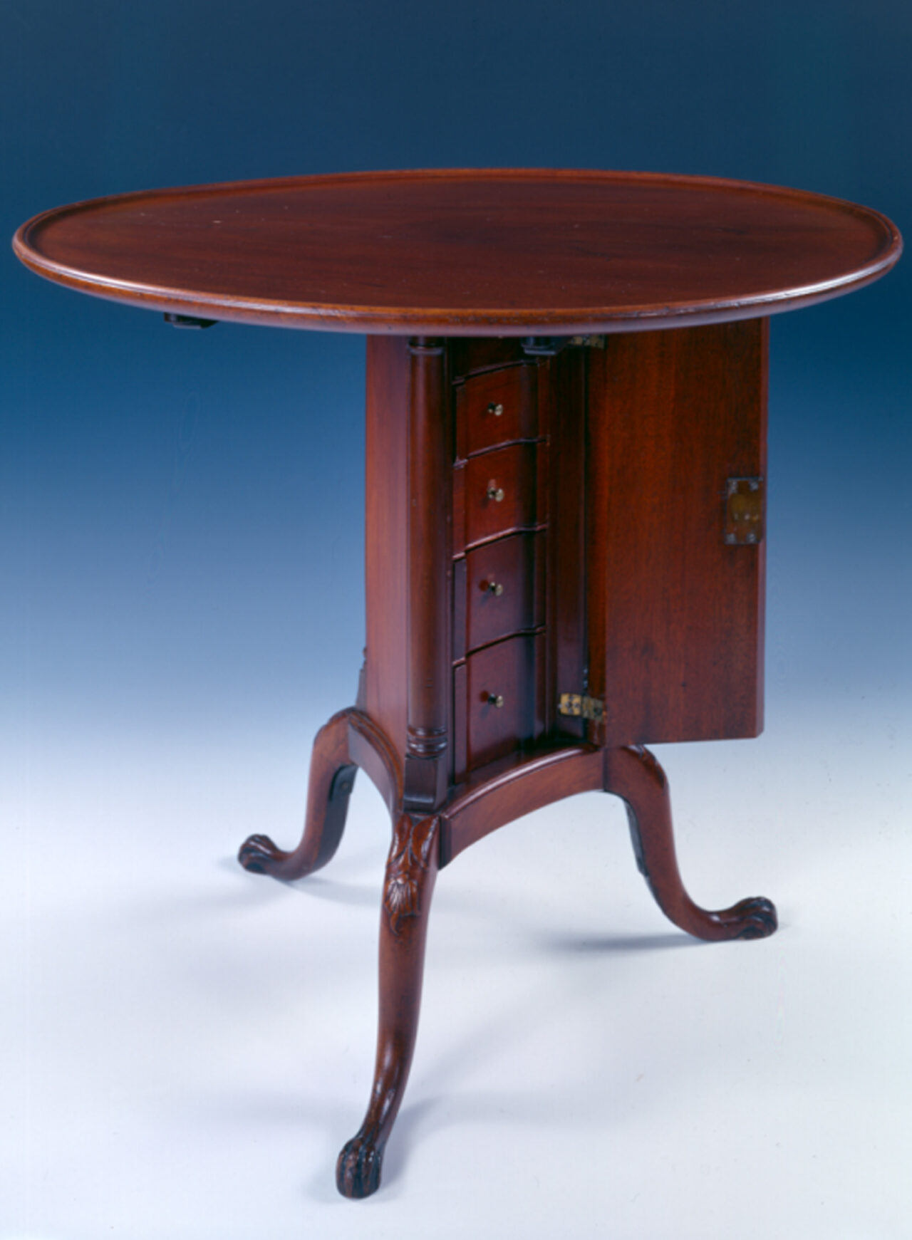 Tea table, ca.1770 - Newport Restoration Foundation