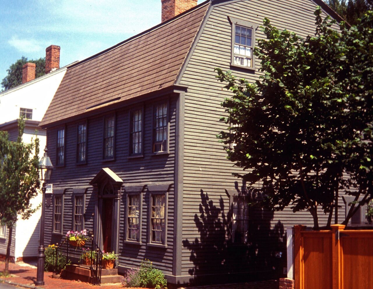 44 Pelham Street - Newport Restoration Foundation